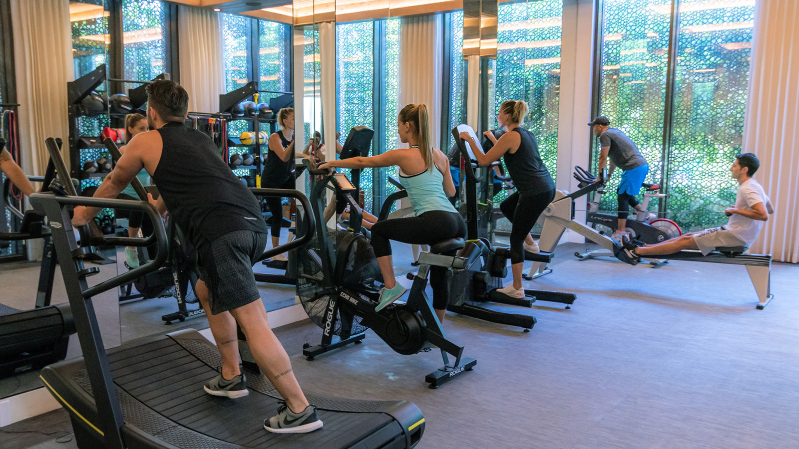 Why Group Fitness Classes Can Take Your Workouts to the Next Level