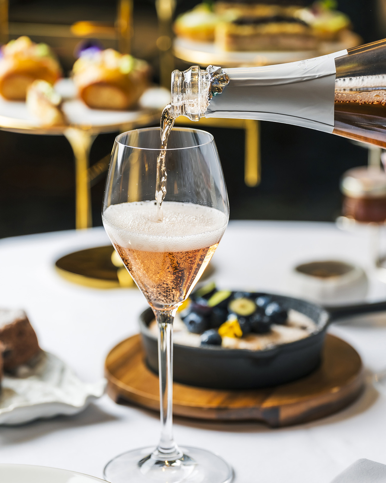 Four Seasons Hotel des Bergues Geneva Redefines Afternoon Indulgence with an Opulent Teatime ...