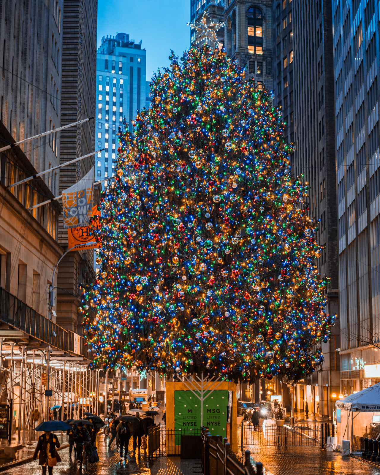 Unwrap the Holidays in Style at Four Seasons Hotel New York Downtown