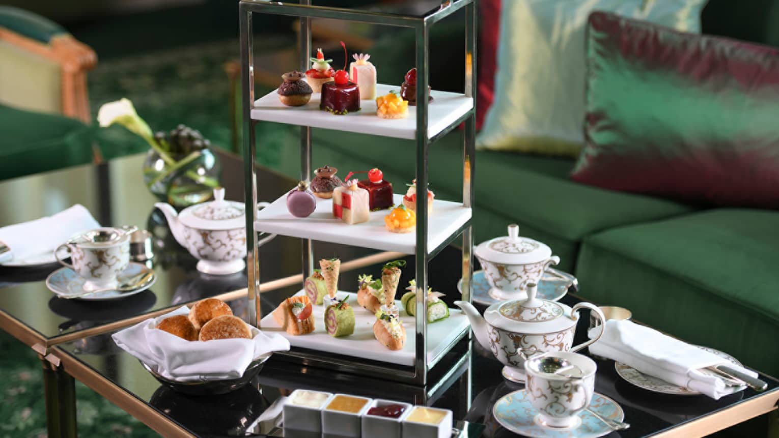 Doha Afternoon Tea Lounge | Breakfast | Four Seasons Hotel Doha