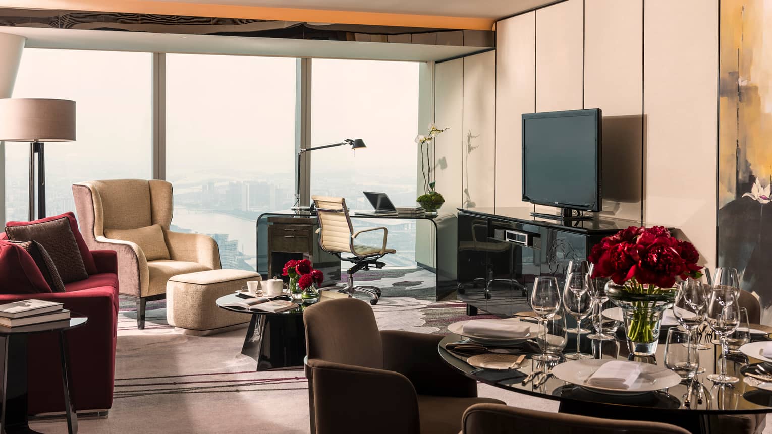 Four Seasons Hotels and Resorts | Luxury Hotels | Four Seasons | 图片与视频