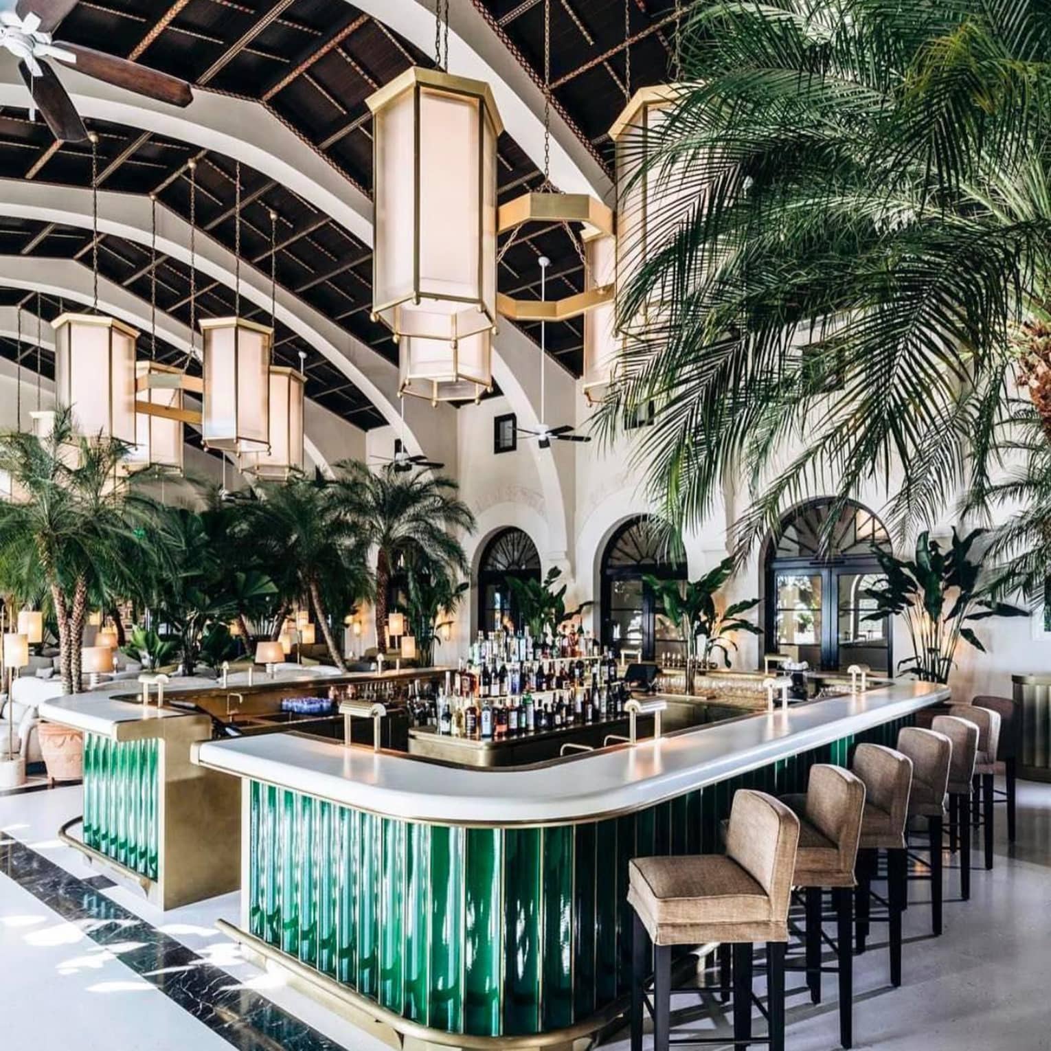 Miami Beach Area Luxury Hotel | The Surf Club | Four Seasons Surfside