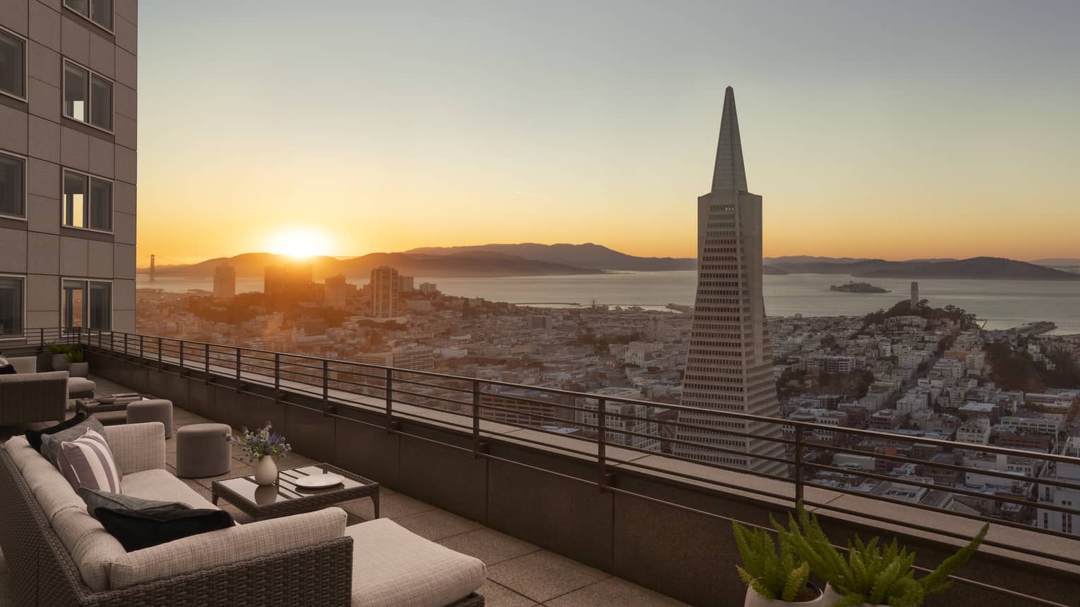 Four Seasons Hotels and Resorts | Luxury Hotels | Four Seasons | Photos ...