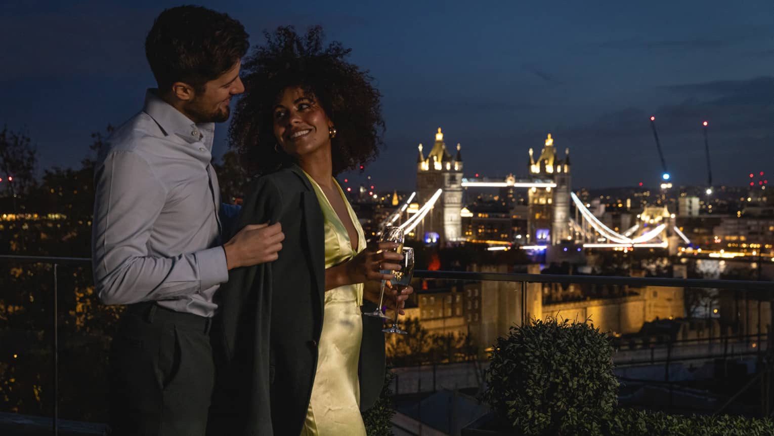 Luxury Hotel Tower Bridge | Four Seasons Hotel London Tower Bridge