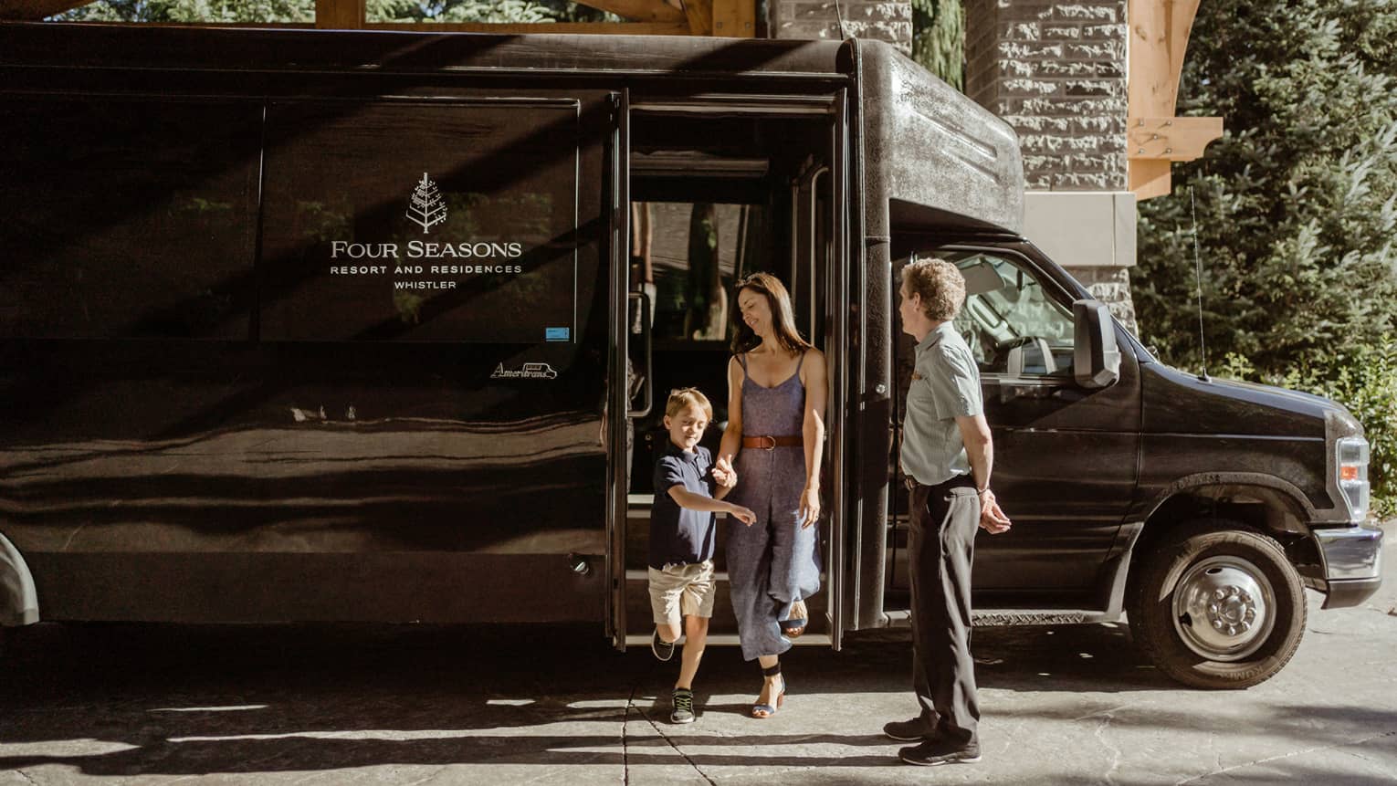 Whistler Village Ski Lodging | Golf & Family | Four Seasons Whistler