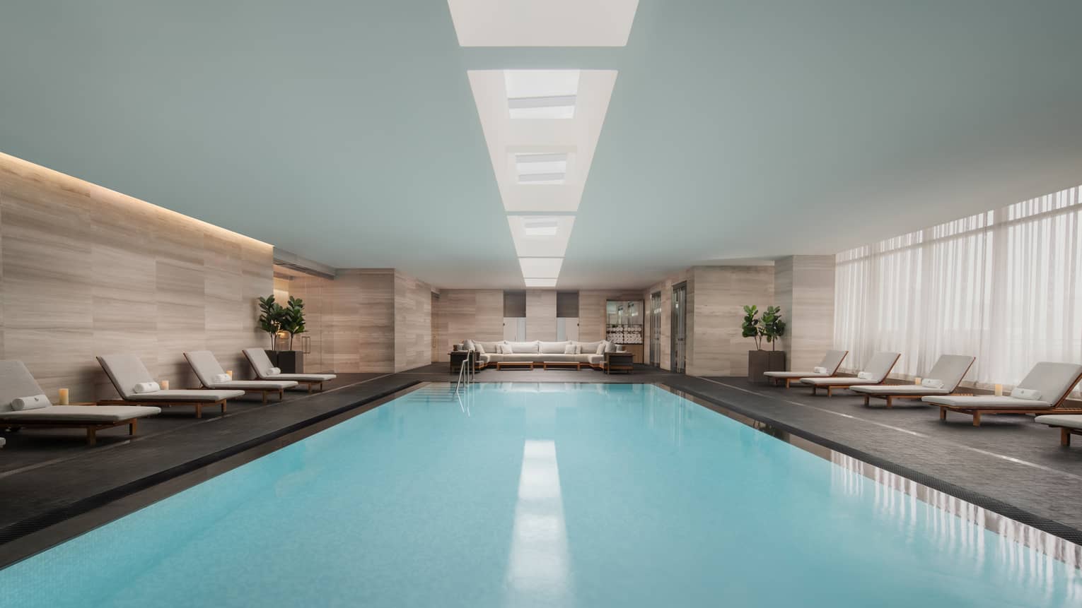 Toronto Luxury Hotel Photos & Videos | Four Seasons Hotel