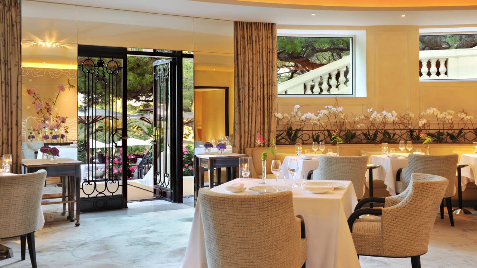 French Riviera Restaurant in Cap-Ferrat | Le Cap at Four Seasons Hotel