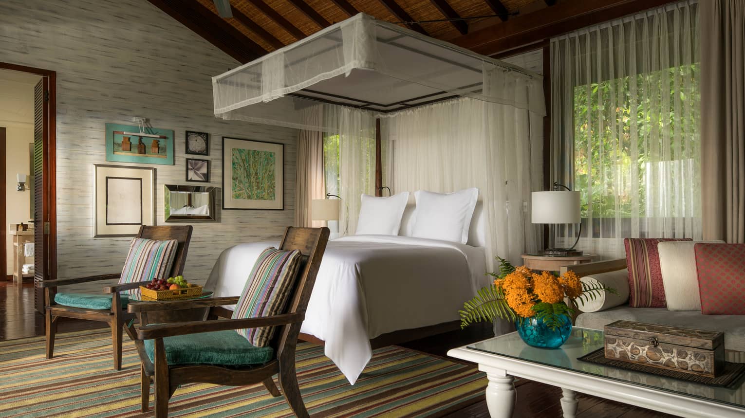Seychelles Luxury Resort | Beach Villas & Ocean Suites | Four Seasons
