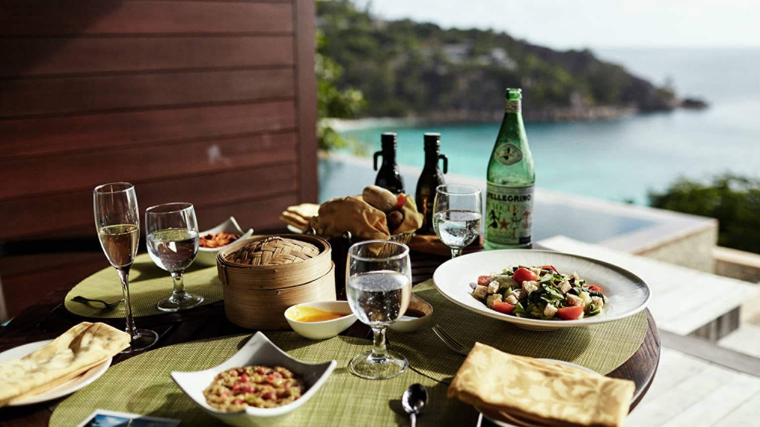 Seychelles Restaurants | Fine Dining | Four Seasons Resort Seychelles
