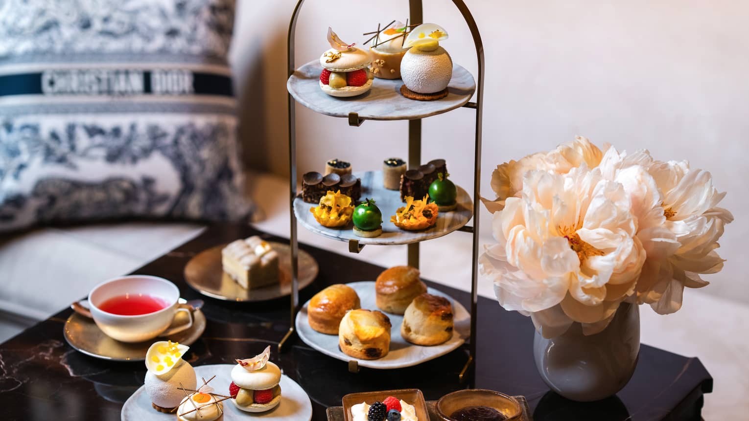 Prague 5-Star Hotel | Luxury Hotel in Old Town Square | Four Seasons