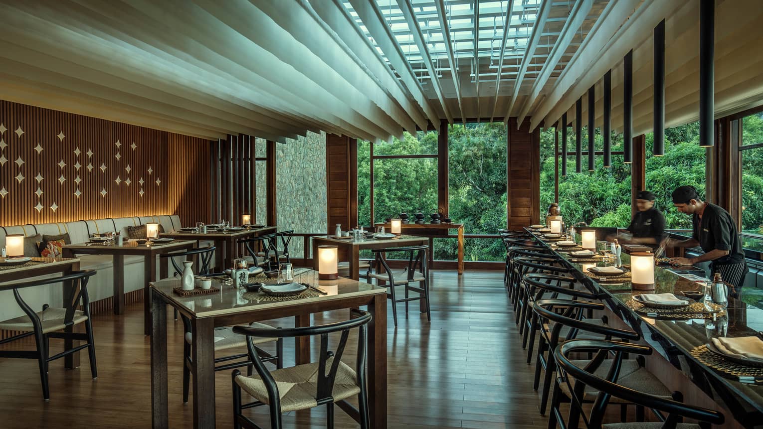 Seychelles Restaurants | Fine Dining | Four Seasons Resort Seychelles