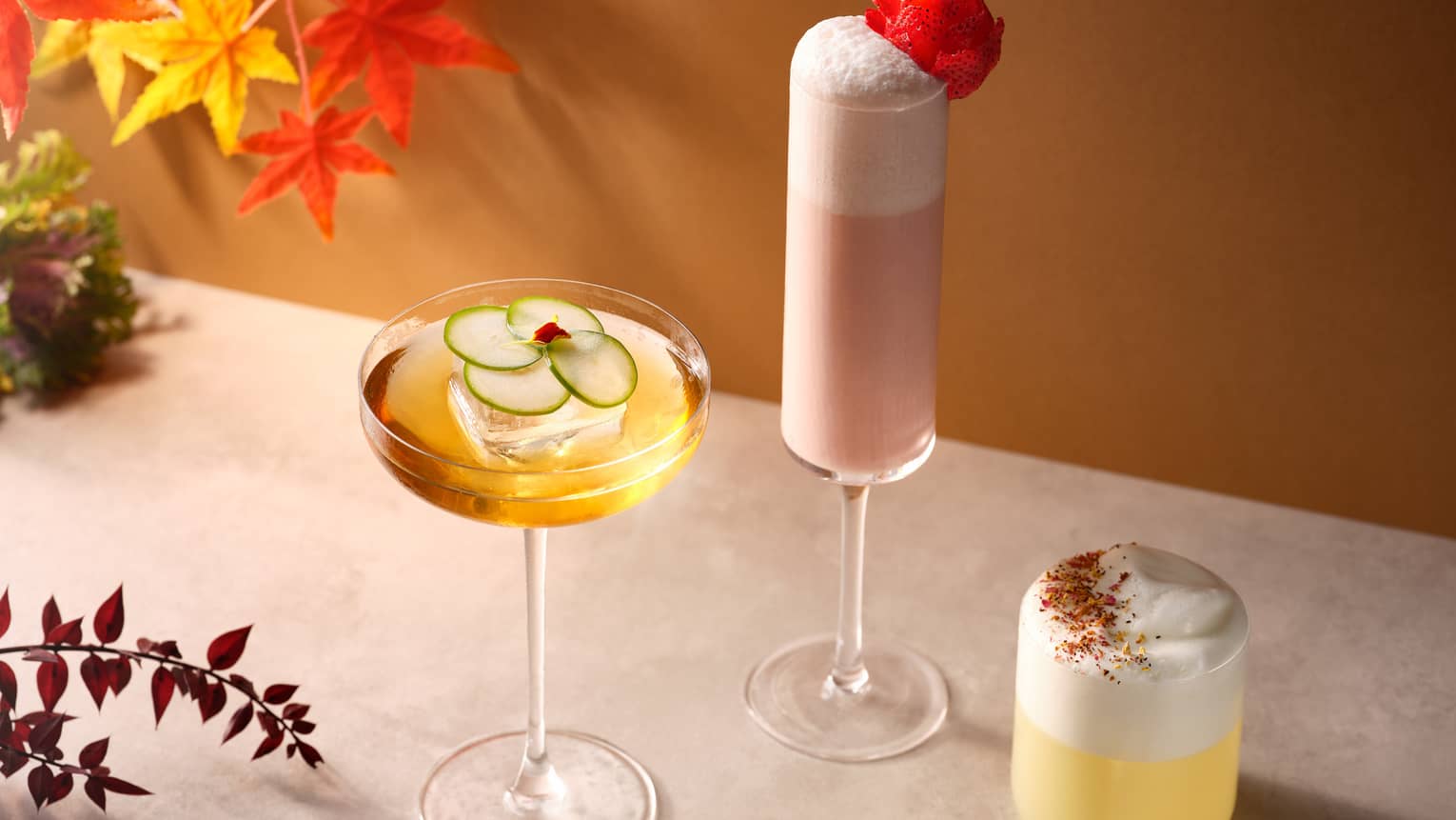 Singapore Cocktail Bar | One-Ninety Bar at Four Seasons Hotel