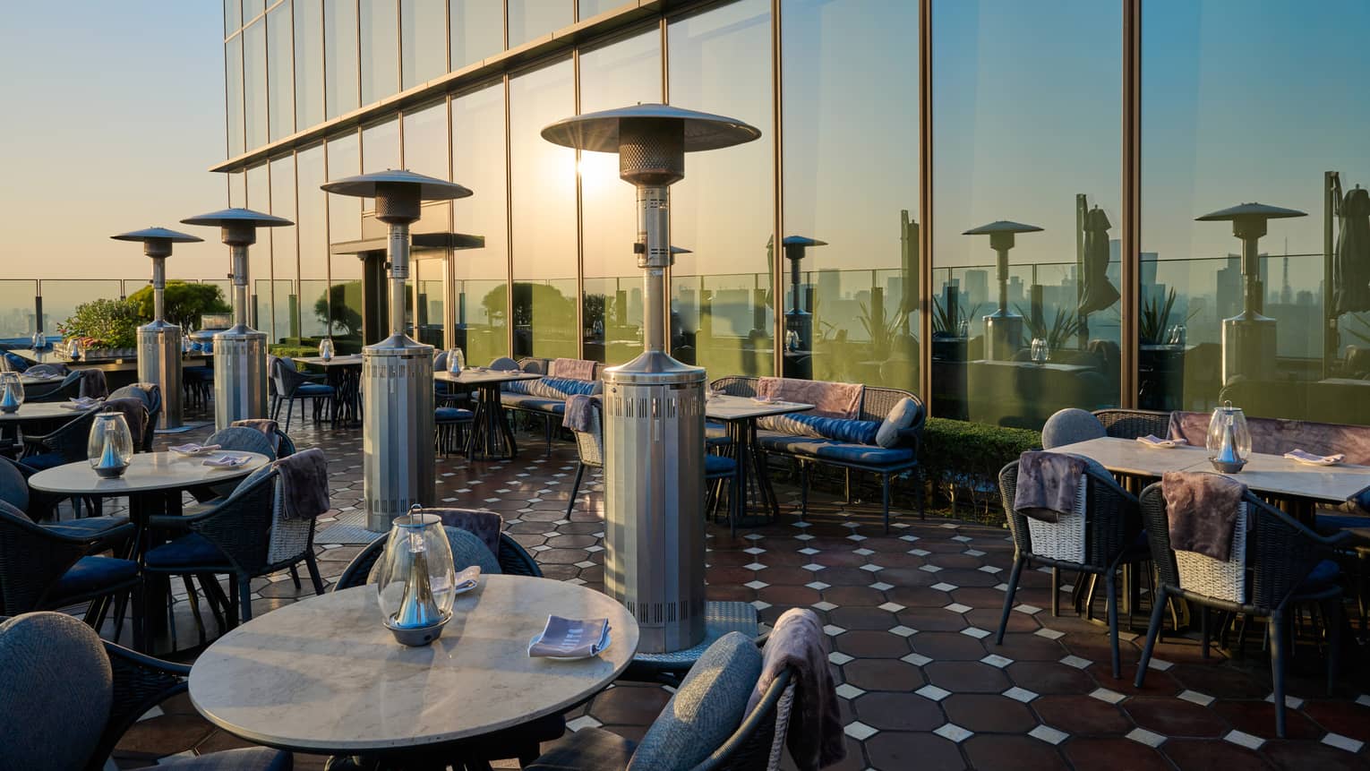 Tokyo Fine Dining Italian Restaurant | PIGNETO | Four Seasons Hotel ...