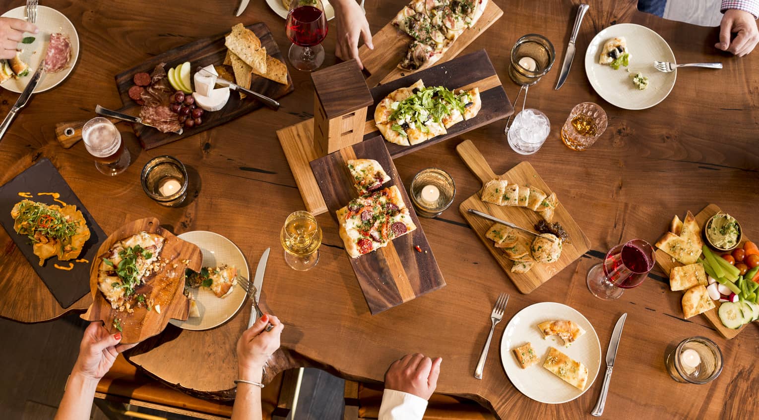 Santa Fe Restaurant & Bar | Fine Dining | Four Seasons Resort