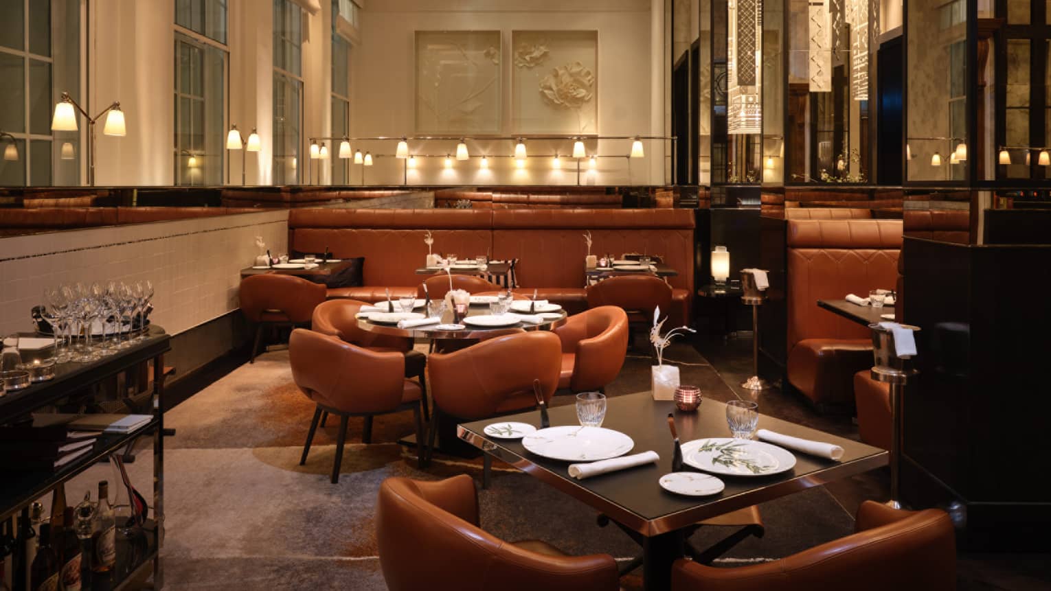 Tower Bridge Bar | Rotunda Bar and Lounge at Four Seasons