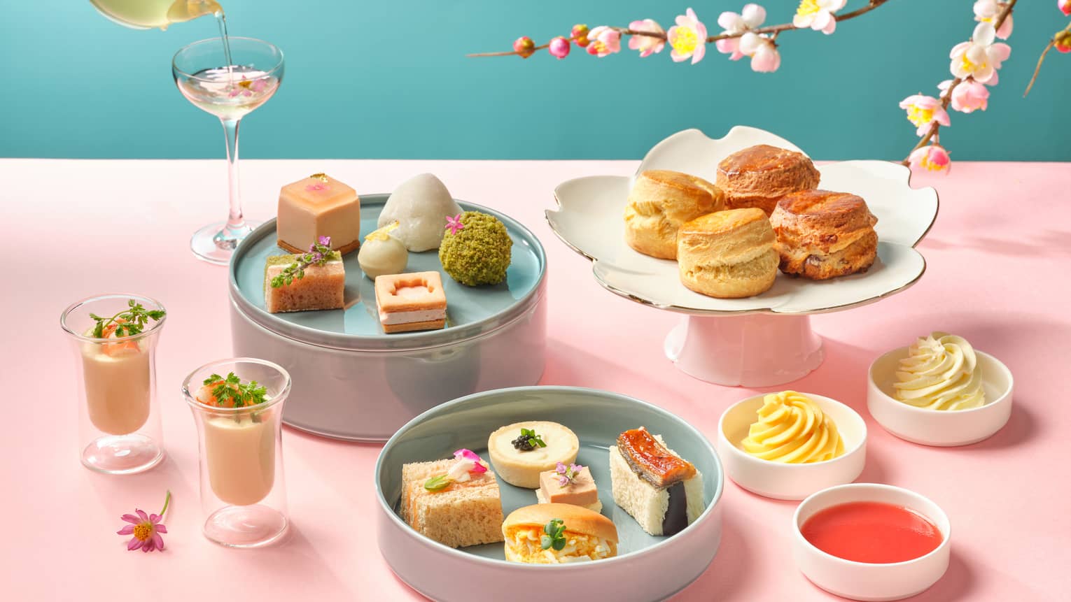 Singapore Cocktail Bar | One-Ninety Bar at Four Seasons Hotel