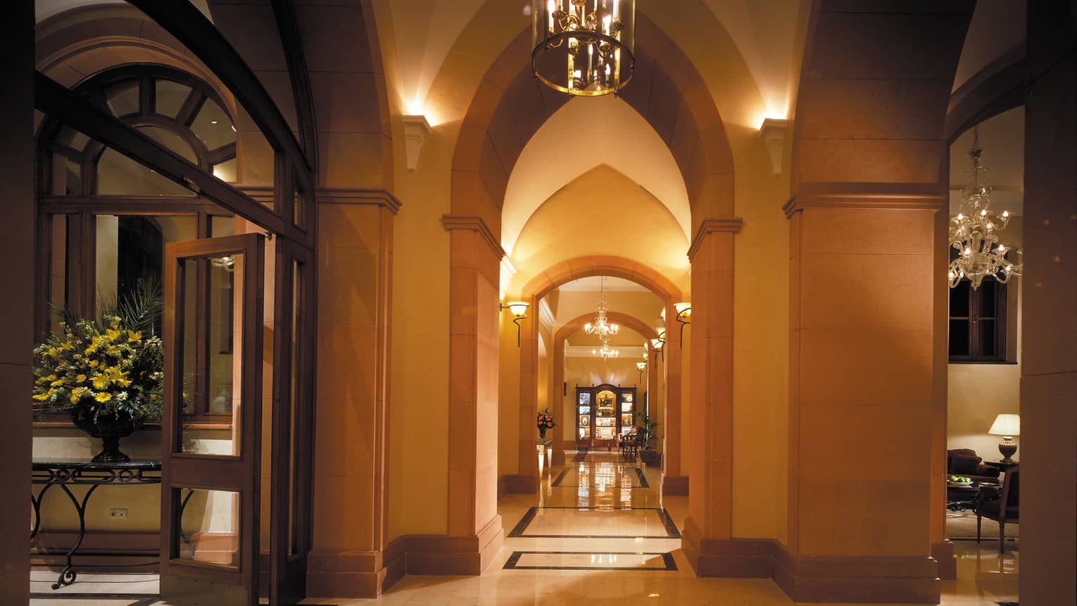 Istanbul Luxury 5-Star Hotel | Four Season Istanbul at Sultanahmet