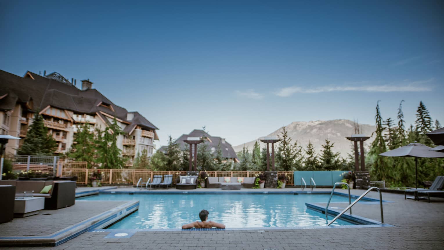 Fotos y videos de resort de esquí en Whistler | Four Seasons Resort ...