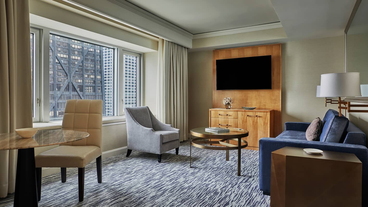 Chicago Luxury Hotel Photos & Videos | Four Seasons Hotel Chicago