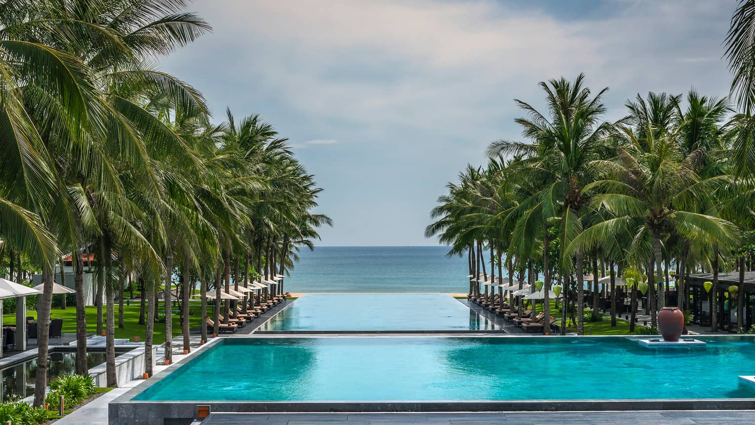 Four Seasons Hotels and Resorts | Luxury Hotels | Four Seasons ...