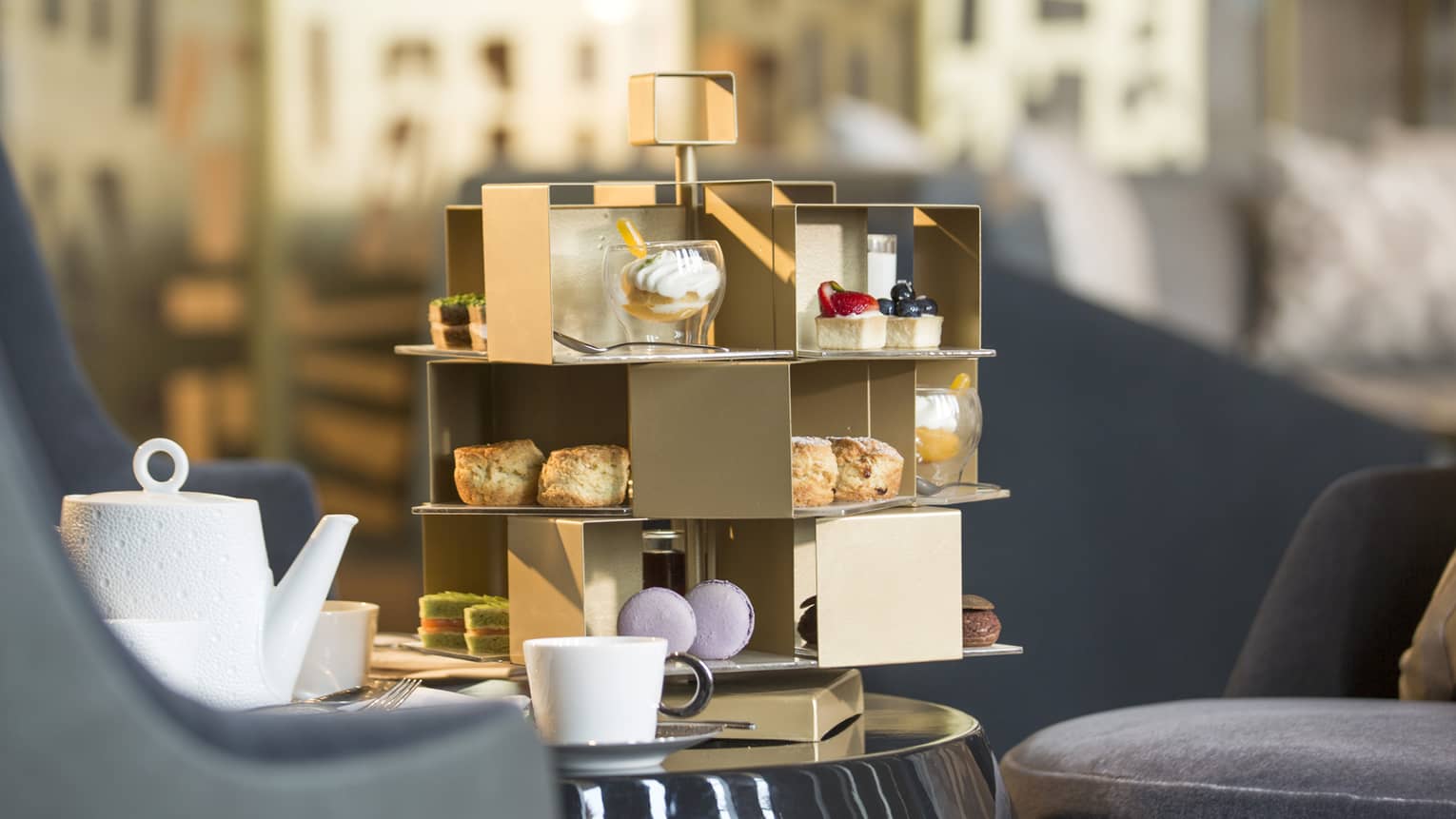 Kuwait City Hotel Lounge | Al Soor | Four Seasons Hotel at Burj Alshaya