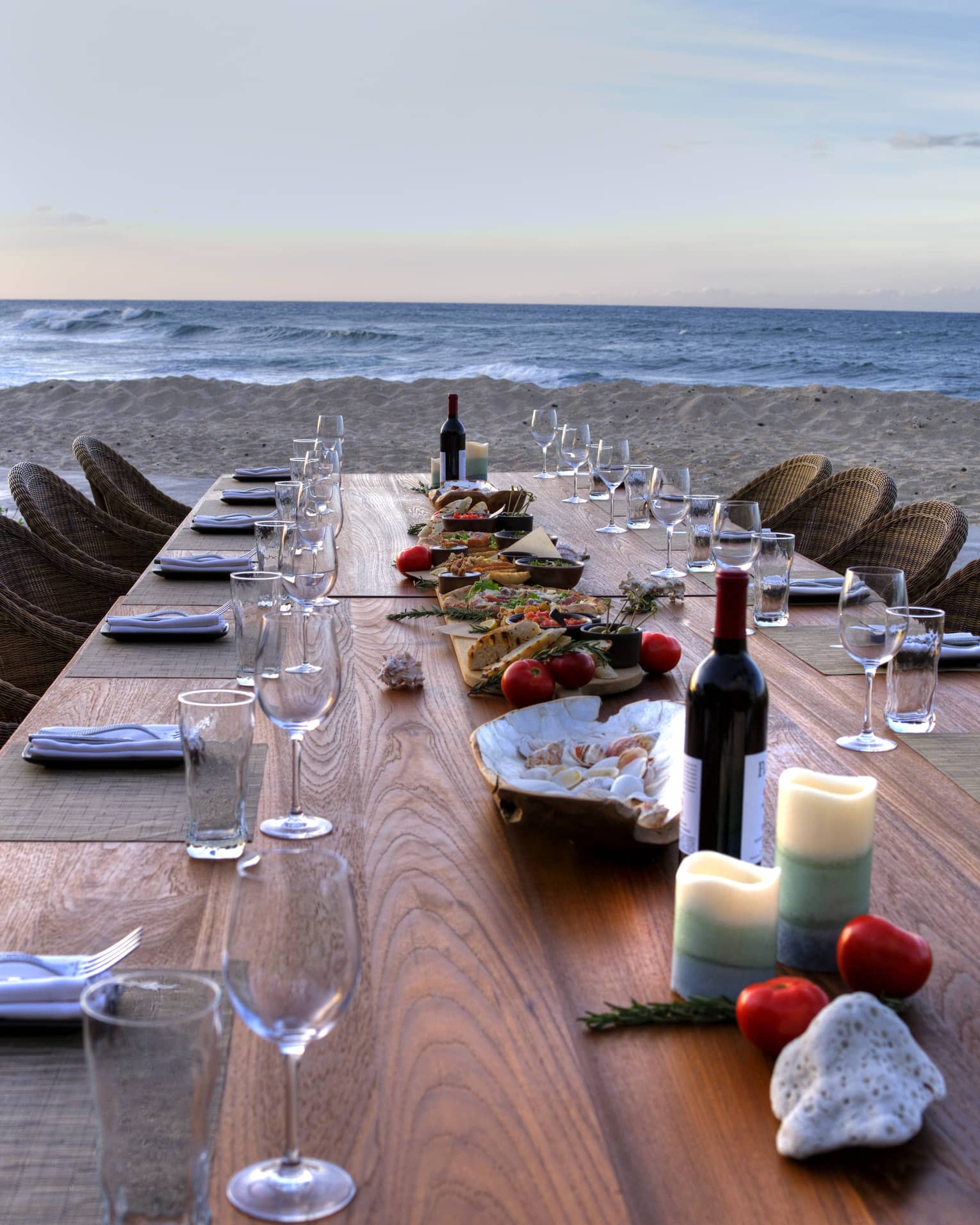 Restaurants in Kona | Ocean-Side Lounges | Four Seasons Hualalai