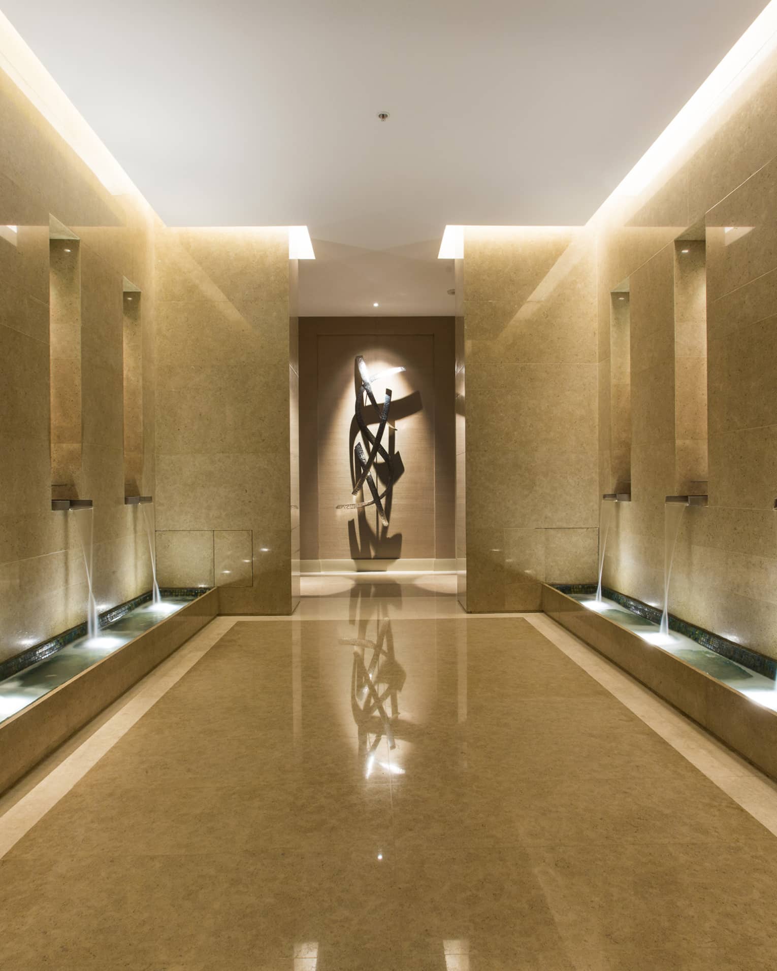 Luxury Hotel Riyadh | 5-Star | Four Seasons Riyadh at Kingdom Centre