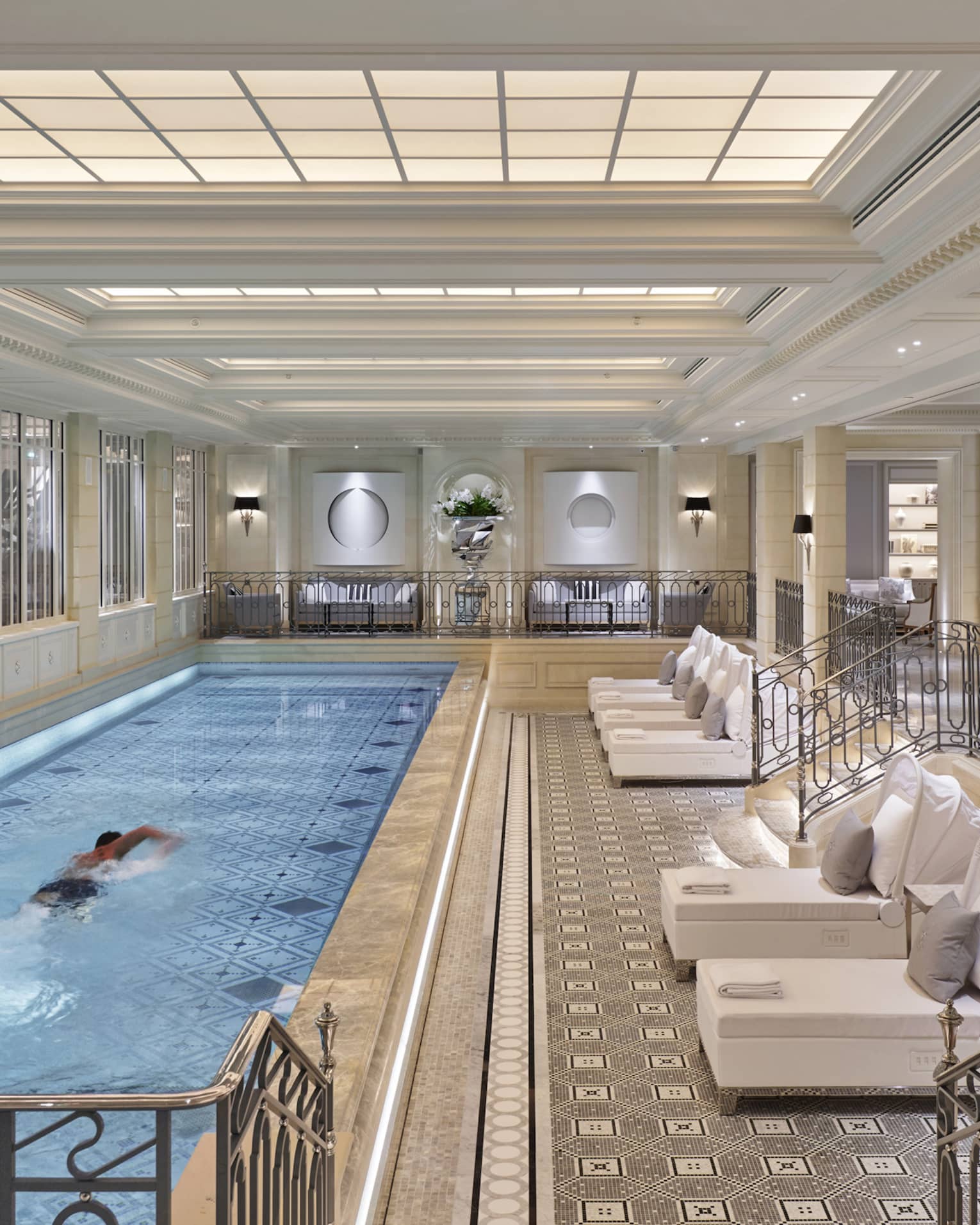 Luxury Hotel Paris | 5-Star | Four Seasons Hotel George V, Paris