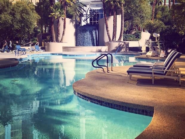 Las Vegas Luxury Hotel | 5-Star | Strip View | Four Seasons