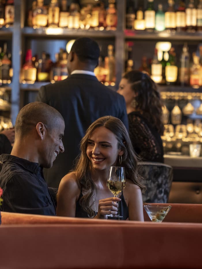 Upscale Cocktail Bar & Lounge in Midtown Atlanta | Four Seasons