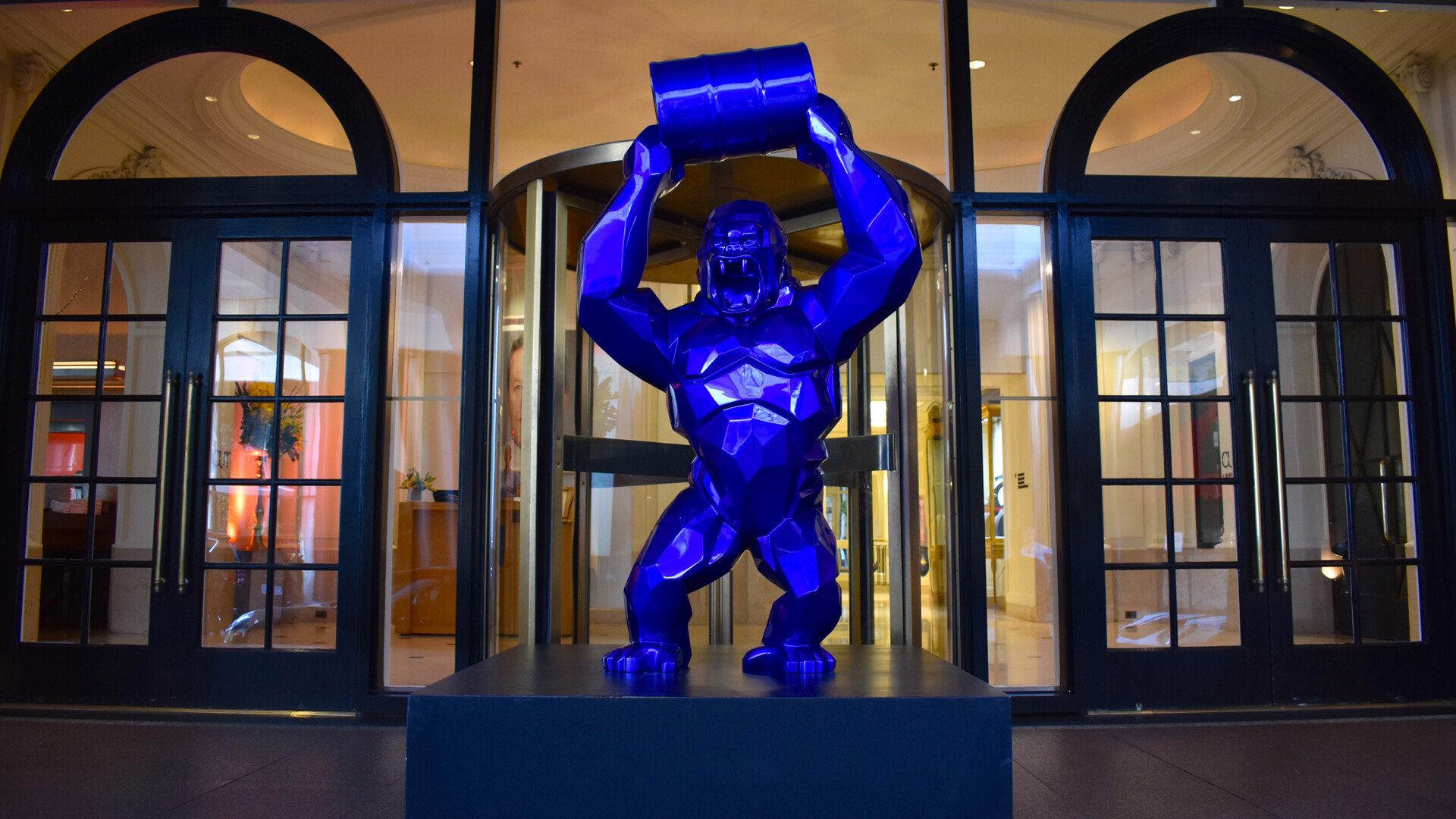 Richard Orlinski Sculptures Unveiled Inside Beverly Wilshire, A Four ...
