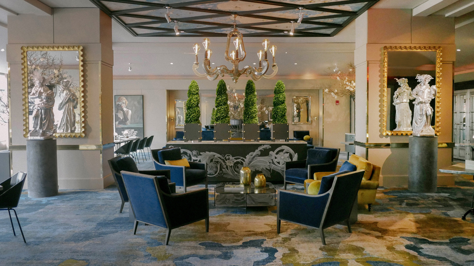 Four Seasons Hotel Lobby