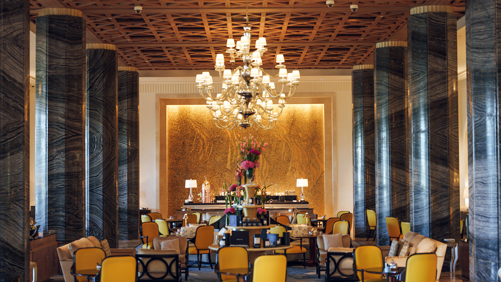 Éclair Week: Summer Sweetness at Four Seasons Resort Dubai at Jumeirah ...