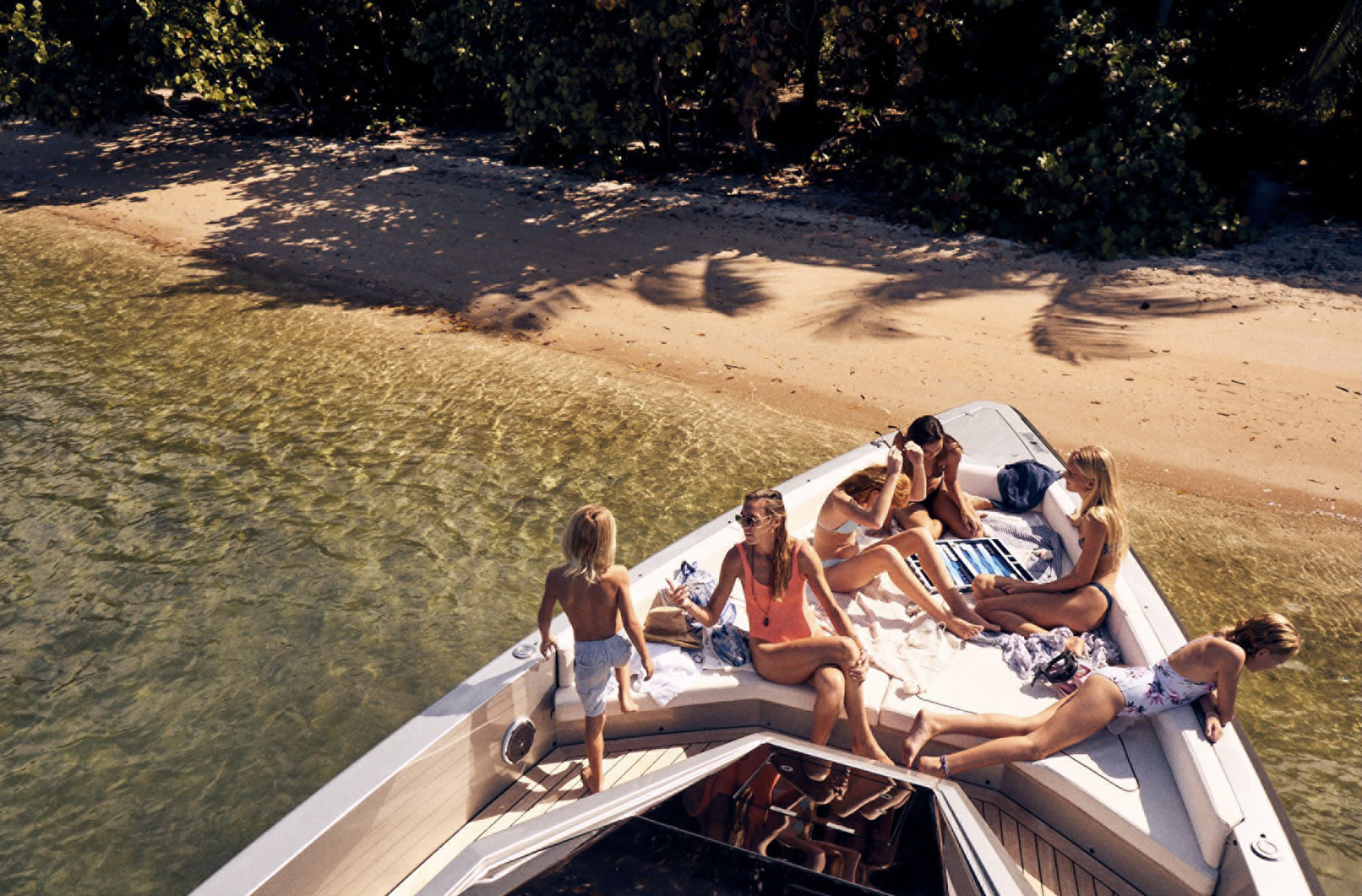 Postcards from Four Seasons: Capture the Magic of Summer Vacations in ...