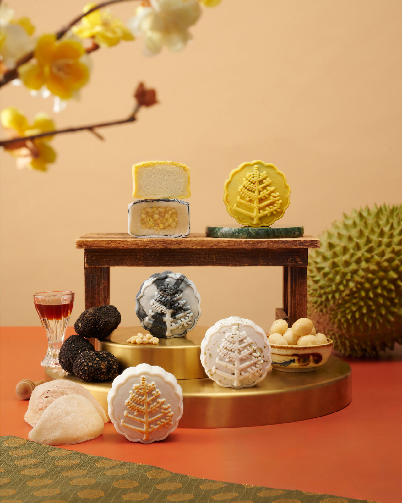 Encircled by Joy: Celebrate Mid-Autumn Festival with Gourmet Mooncakes ...