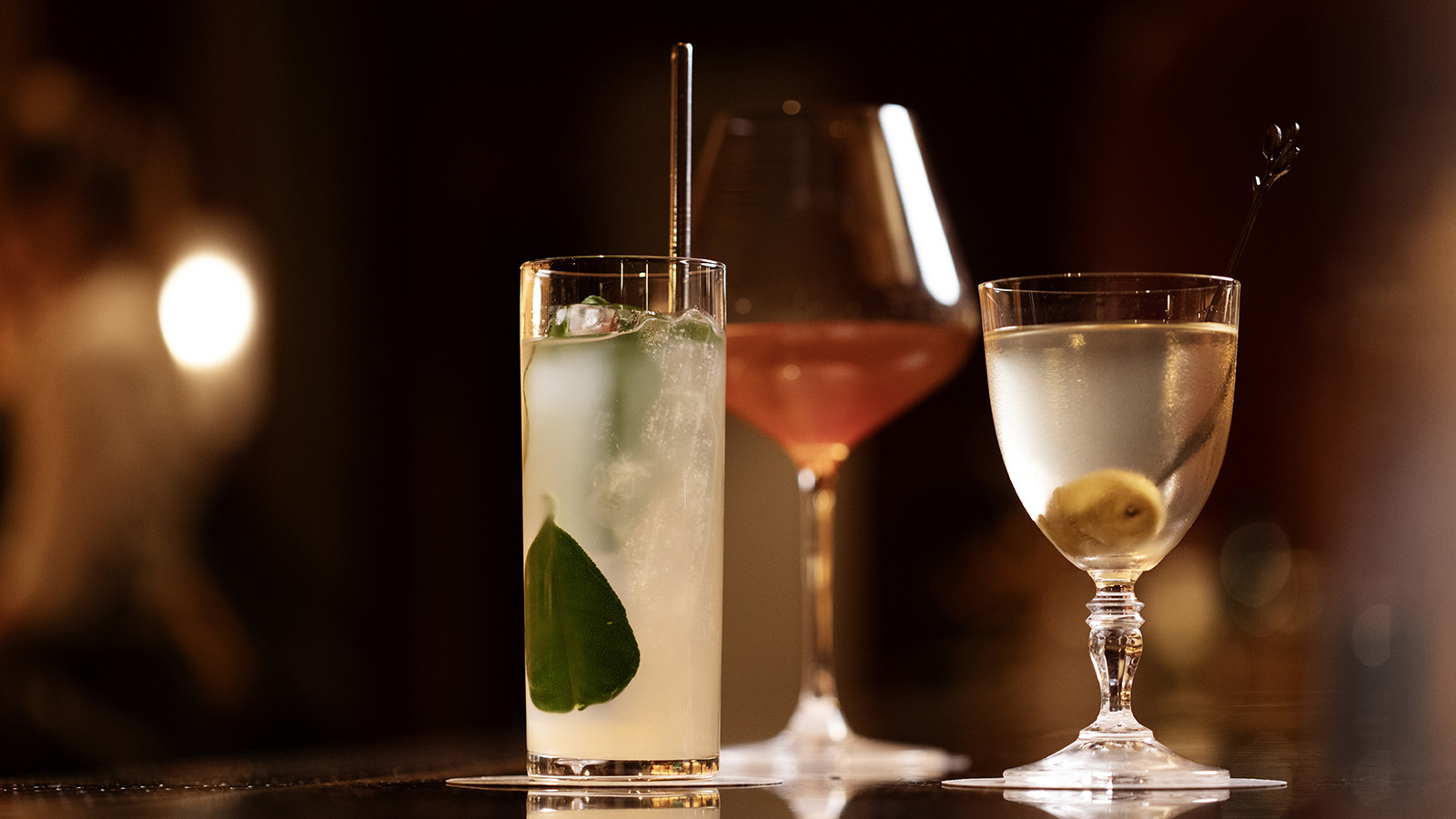 Bar Mara Reimagined: The Cocktail Lounge within Mara at Four Seasons ...