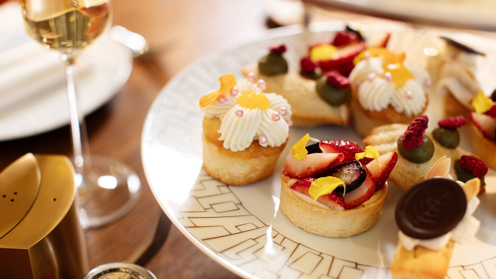 Four Seasons Hotel Minneapolis Unveils Saturday Afternoon Tea at Mara ...