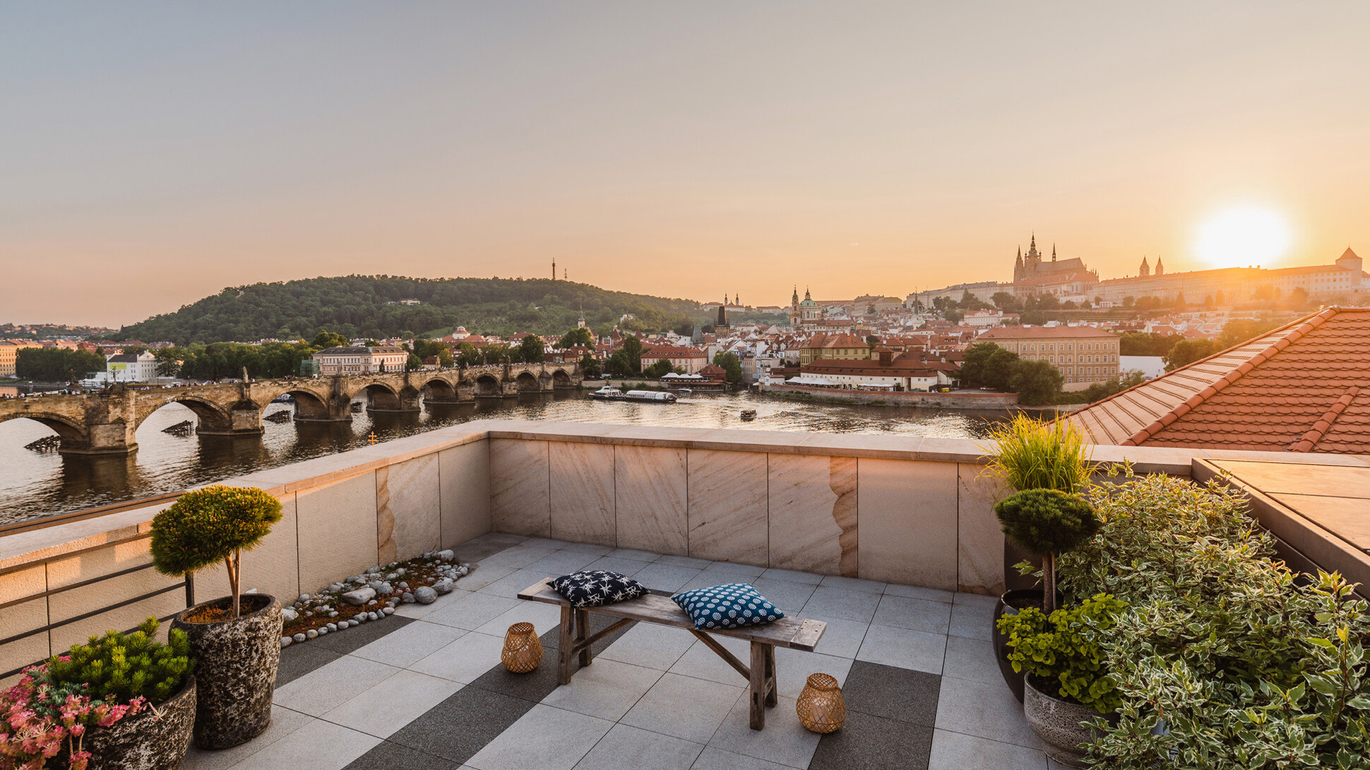 Four Seasons Hotel Prague Awarded the Only Five-Star Rating in the ...
