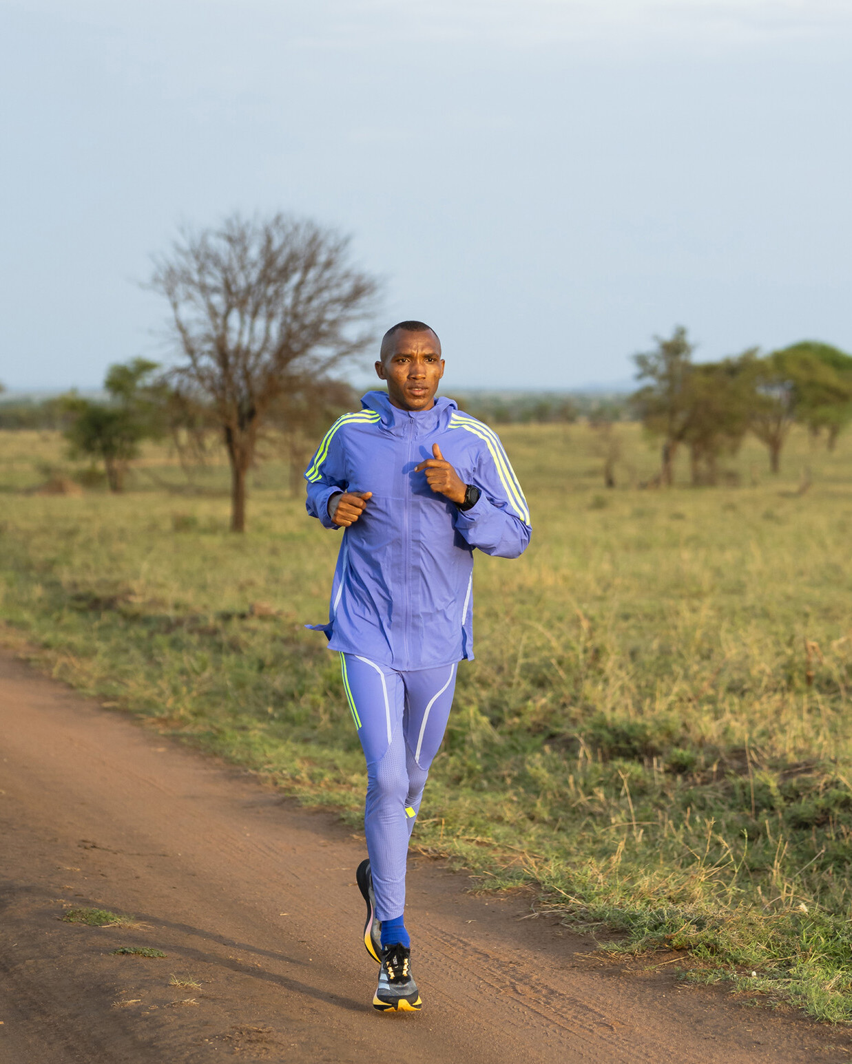 Run with One of the World’s Best Through the Heart of the Serengeti ...