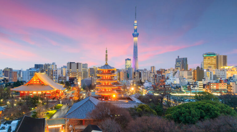 Best Places to Go for New Year’s Eve 2024 | Four Seasons