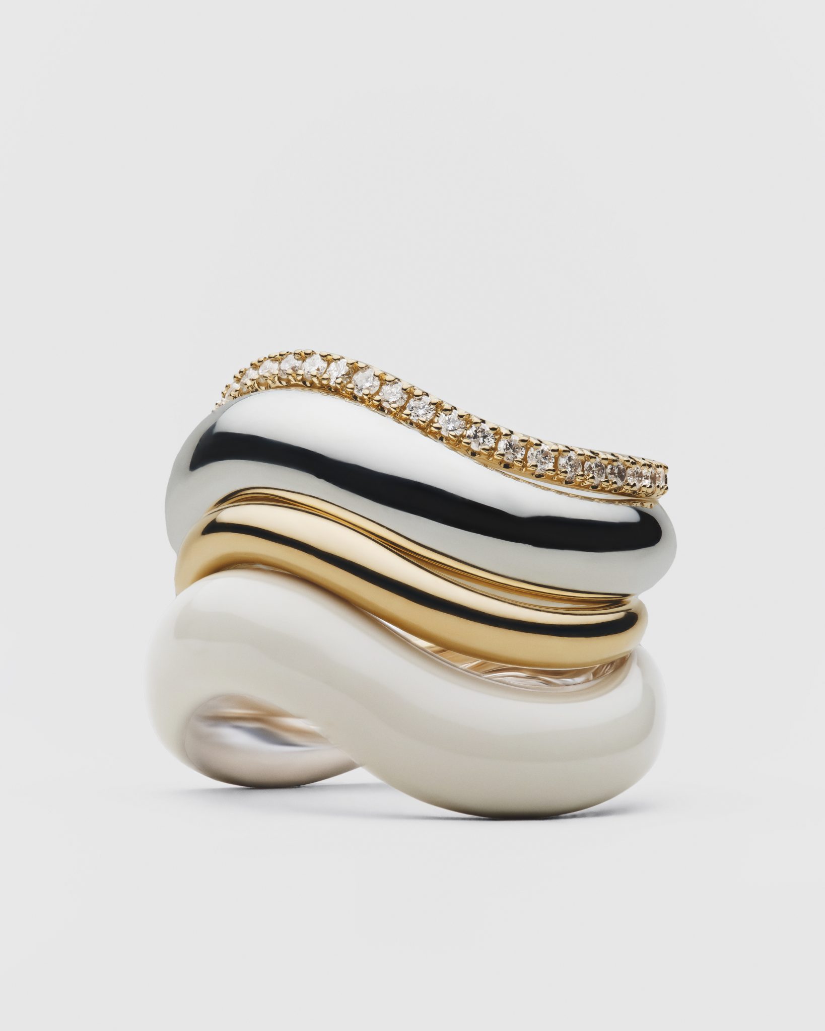 How to Layer and Stack Jewelry, According to Mejuri